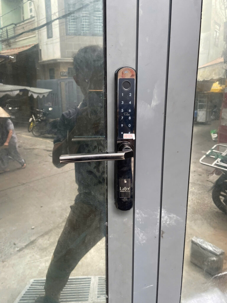 Lắp Đặt, Sửa Chữa, Bảo Hành Khóa Vân Tay Laffer Tại TP.HCM – Việt Hưng ...